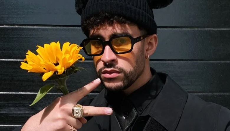 Bad Bunny rompe dos records de Spotify tras el lanzamiento de “Un ... Bad Bunny rompe dos records de Spotify tras el lanzamiento de “Un ...