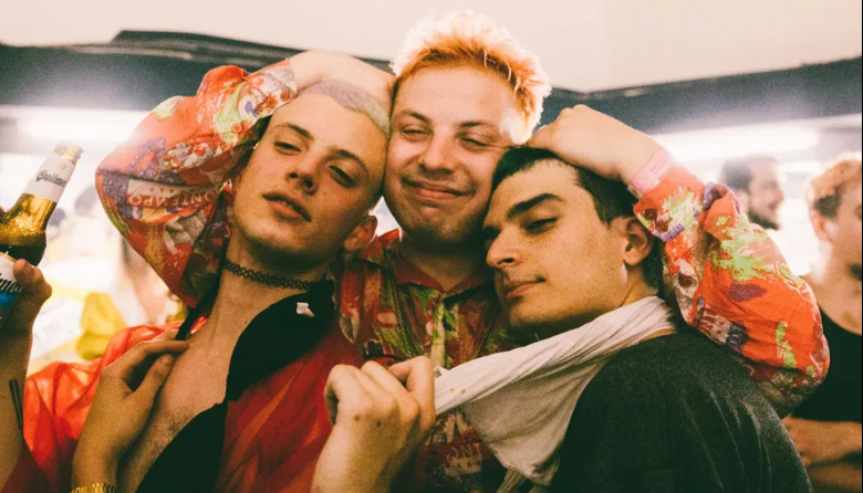 Usted Señalemelo volvió a sacar música con “Nuevo Comienzo” - En Agenda