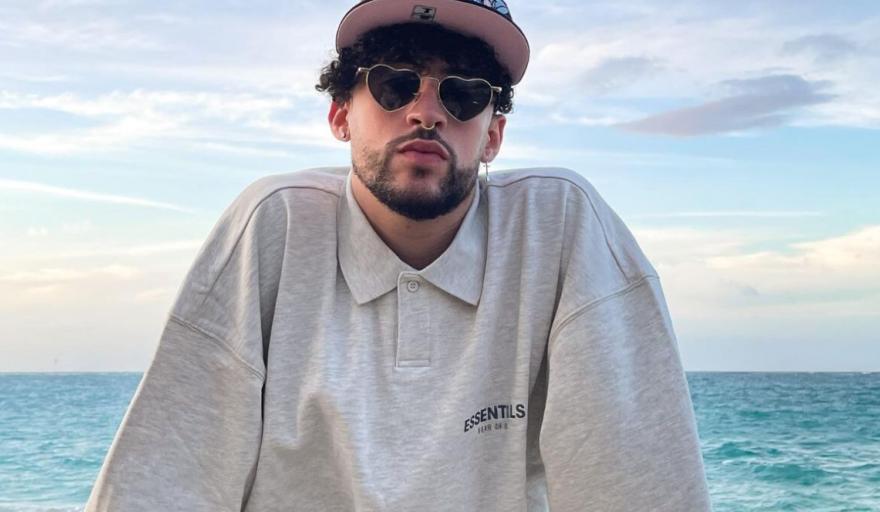 Bad Bunny y Bomba Estéreo lanzaron el videoclip de Ojitos Lindos - En ...